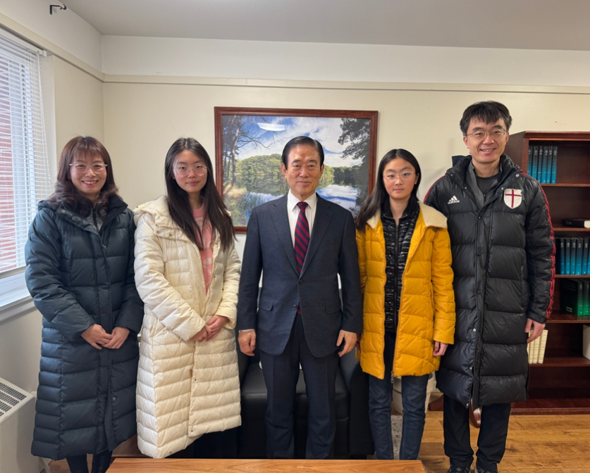 La esposa y el esposo - Pastor David Jang | 장재형목사 설립 올리벳대학교 유럽 신학교들과 협력 논의